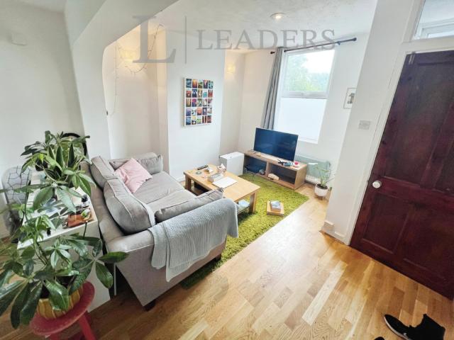 2 bedroom house to rent