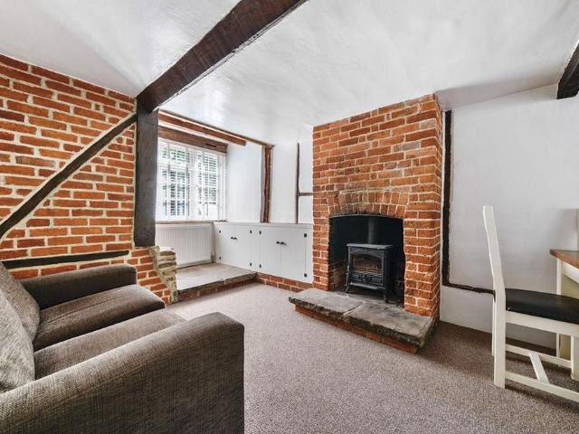 2 bedroom house to rent