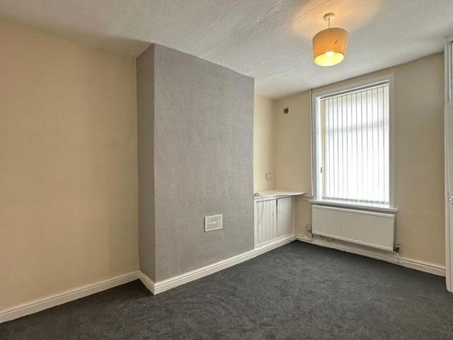 2 bedroom house to rent