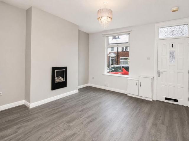 2 bedroom House To Rent