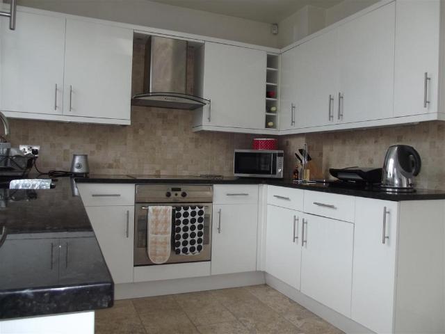 2 bedroom house to rent