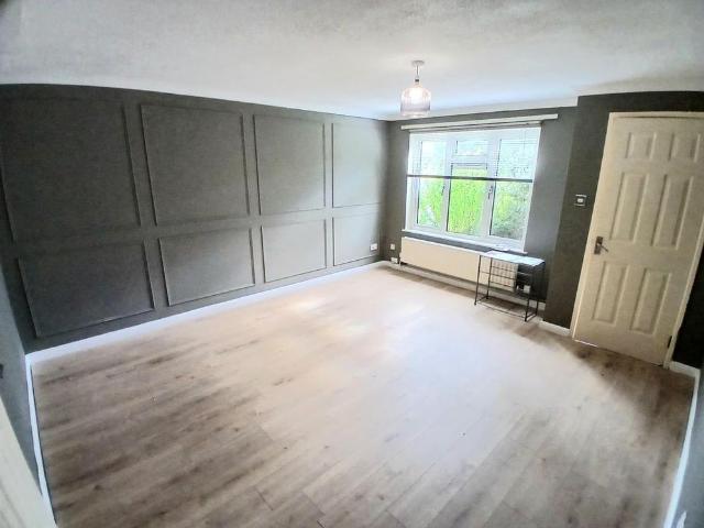 2 bedroom house to rent