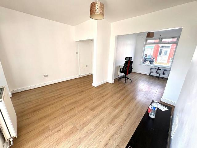 2 bedroom house to rent