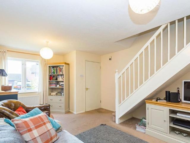 2 bedroom house to rent