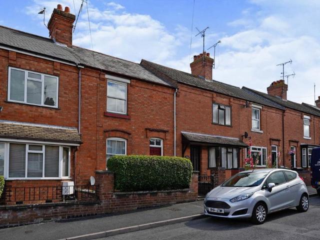 2 bedroom house to rent
