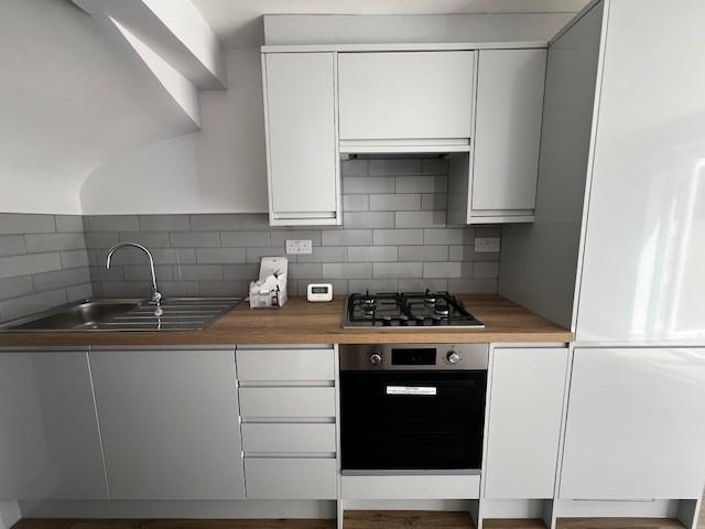 2 bedroom house to rent