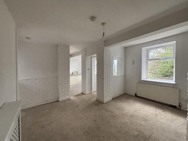 2 bedroom house to rent