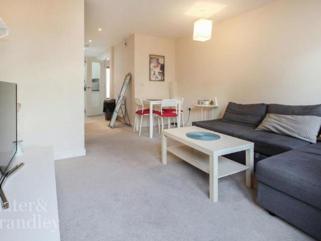 2 bedroom house to rent