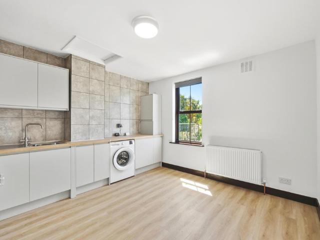 2 bedroom house to rent
