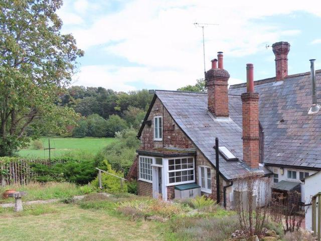 2 bedroom house to rent