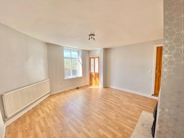 2 bedroom house to rent