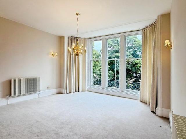 2 bedroom house to rent