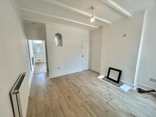 2 bedroom house to rent