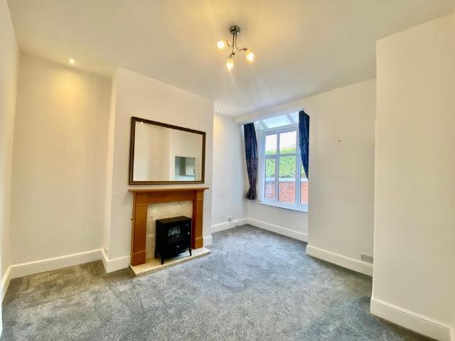 2 bedroom house to rent