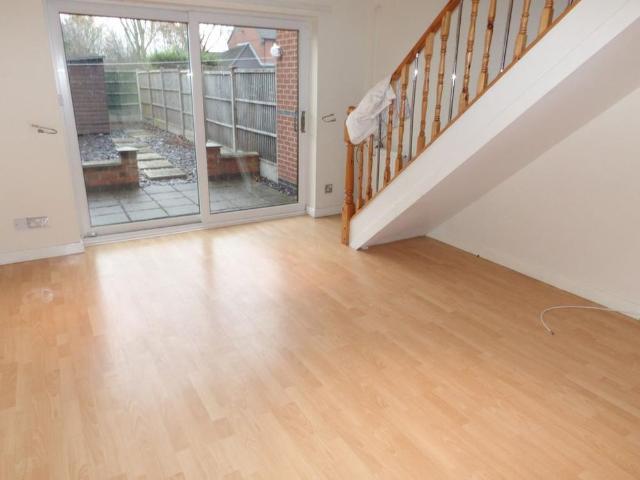 2 bedroom house to rent