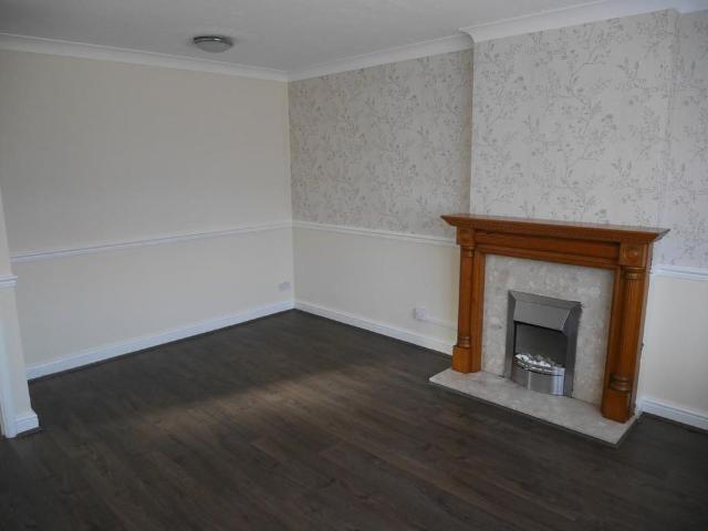 2 bedroom house to rent