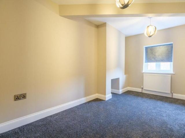 2 bedroom house to rent