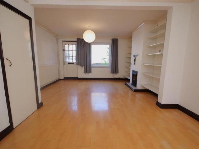 2 bedroom house to rent
