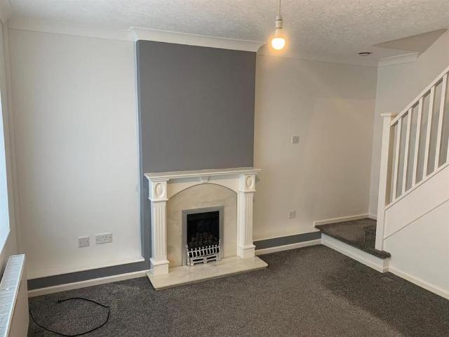 2 bedroom house to rent