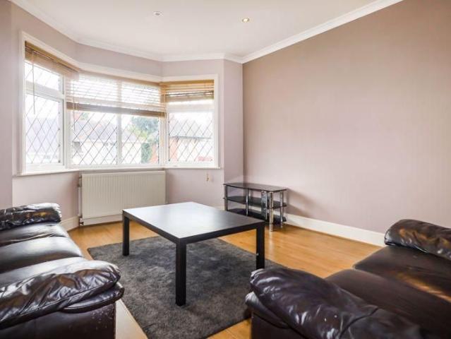2 bedroom house to rent
