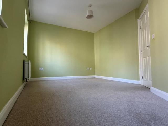 2 bedroom house to rent