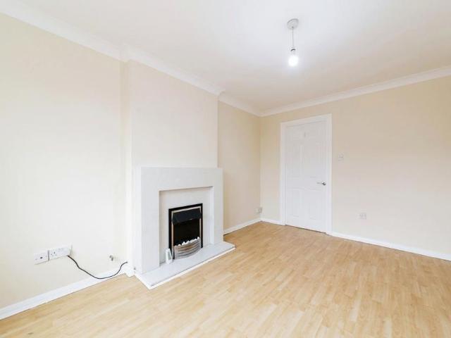 2 bedroom house to rent