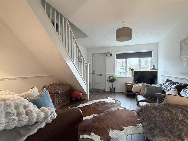 2 bedroom house to rent