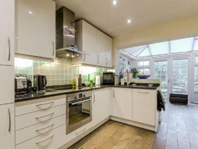 2 bedroom house to rent