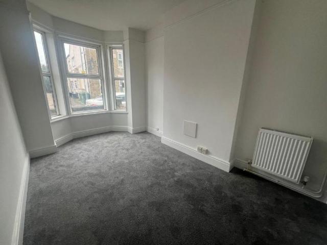 2 bedroom house to rent