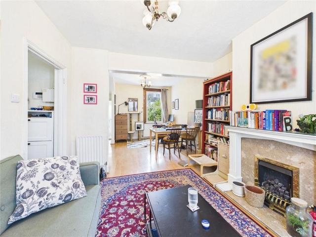 2 bedroom house to rent