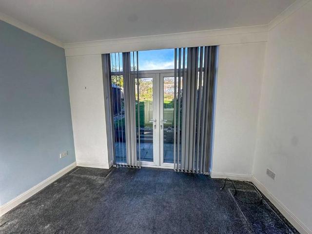 2 bedroom house to rent