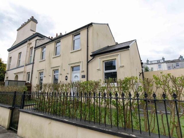 2 bedroom house to rent