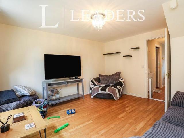 2 bedroom house to rent