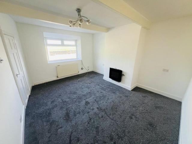 2 bedroom house to rent