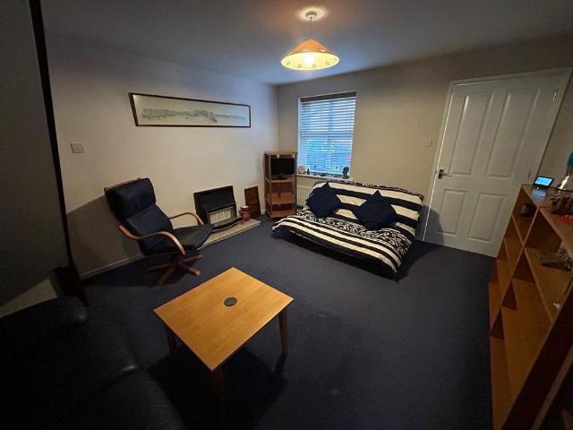 2 bedroom house to rent