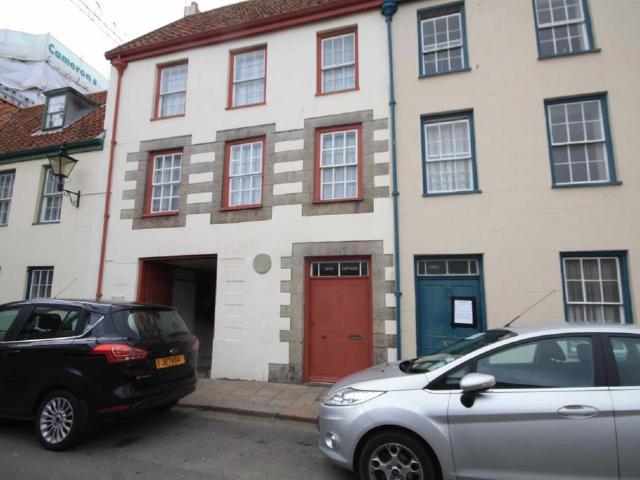 2 bedroom house to rent