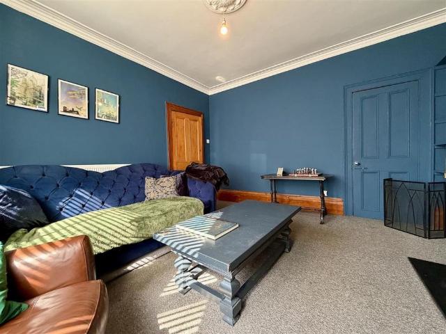 2 bedroom house to rent