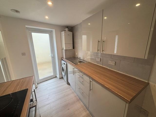 2 bedroom house to rent