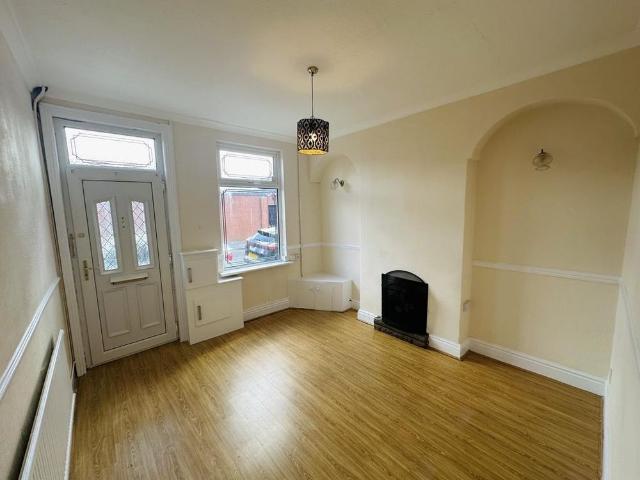 2 bedroom house to rent