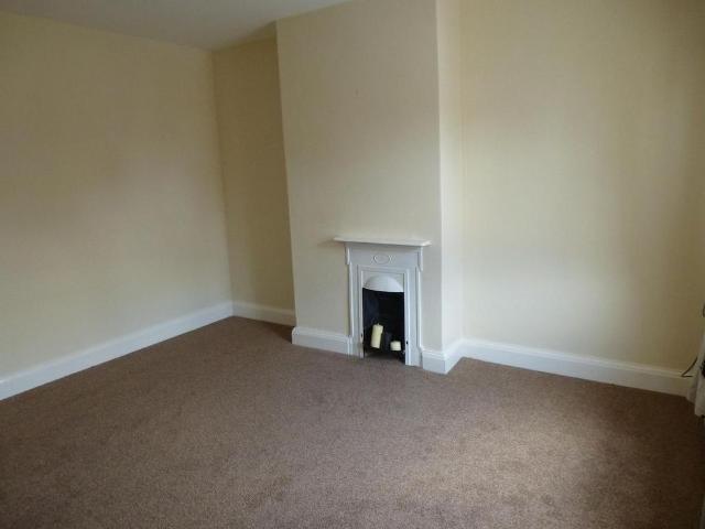 2 bedroom house to rent