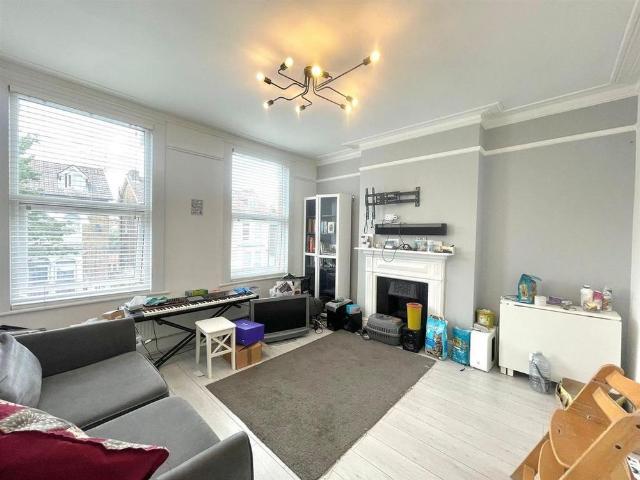 2 bedroom house to rent