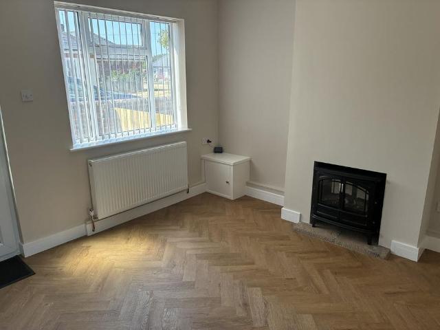 2 bedroom house to rent