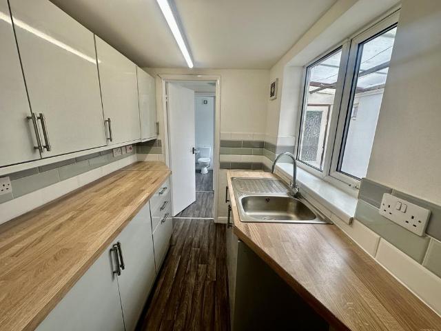2 bedroom house to rent