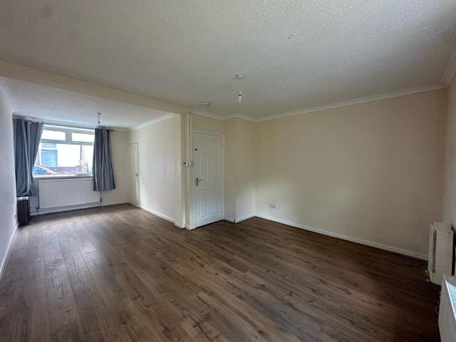 2 bedroom house to rent