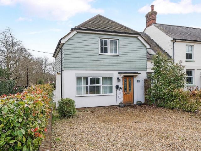 2 bedroom house to rent