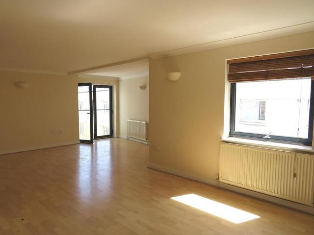 2 bedroom house to rent