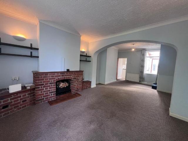 2 bedroom house to rent