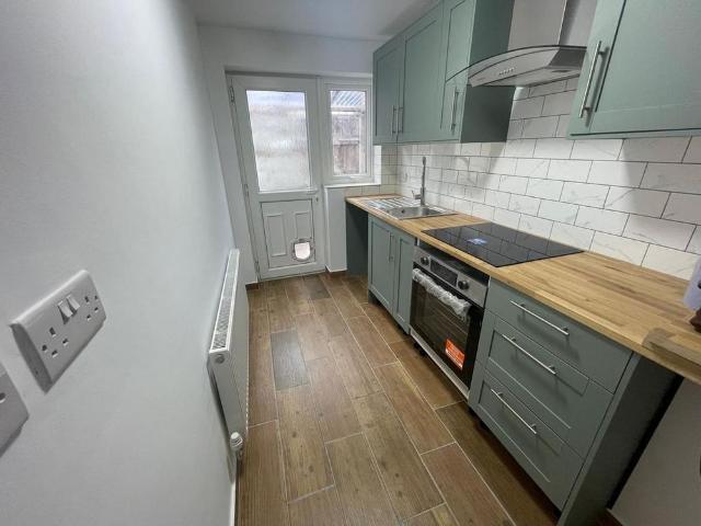 2 bedroom house to rent