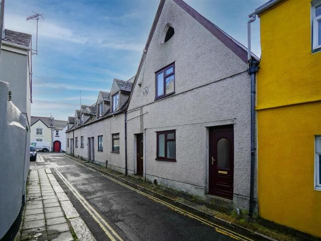 2 bedroom house to rent