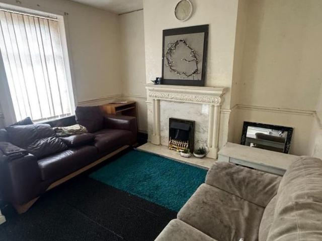 2 bedroom house to rent